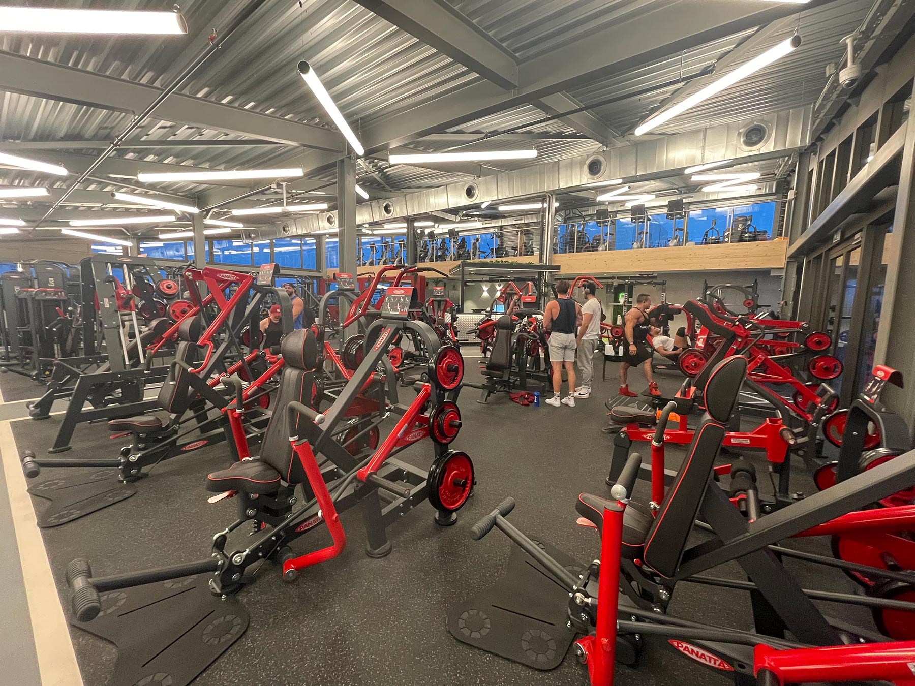 Sunset Gym - Le Fitness de Small City - Un fitness pour tous